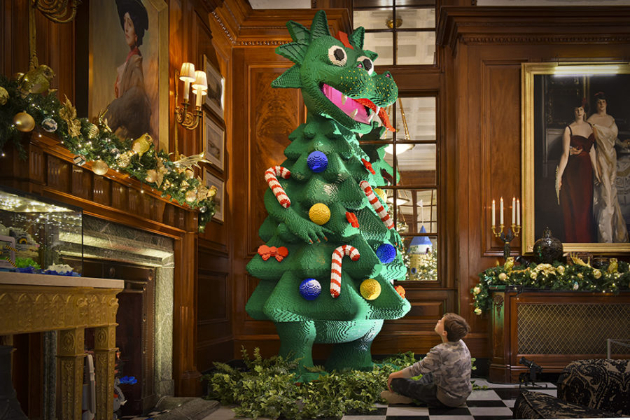 10 Fabulously Festive Hotel Christmas Trees – Forbes Travel Guide Stories