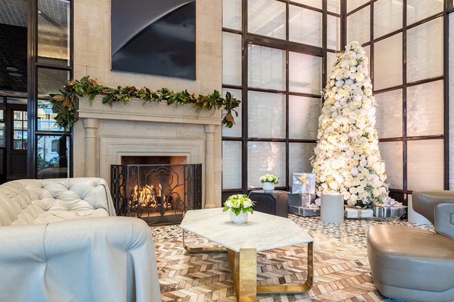 21 Stunning Hotel Christmas Trees – Forbes Travel Guide Stories