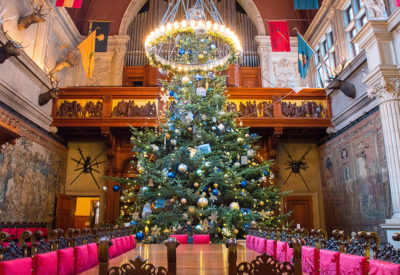 21 Stunning Hotel Christmas Trees – Forbes Travel Guide Stories