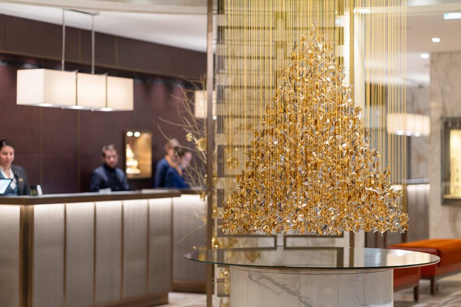 17 Top Hotel Christmas Trees – Forbes Travel Guide Stories